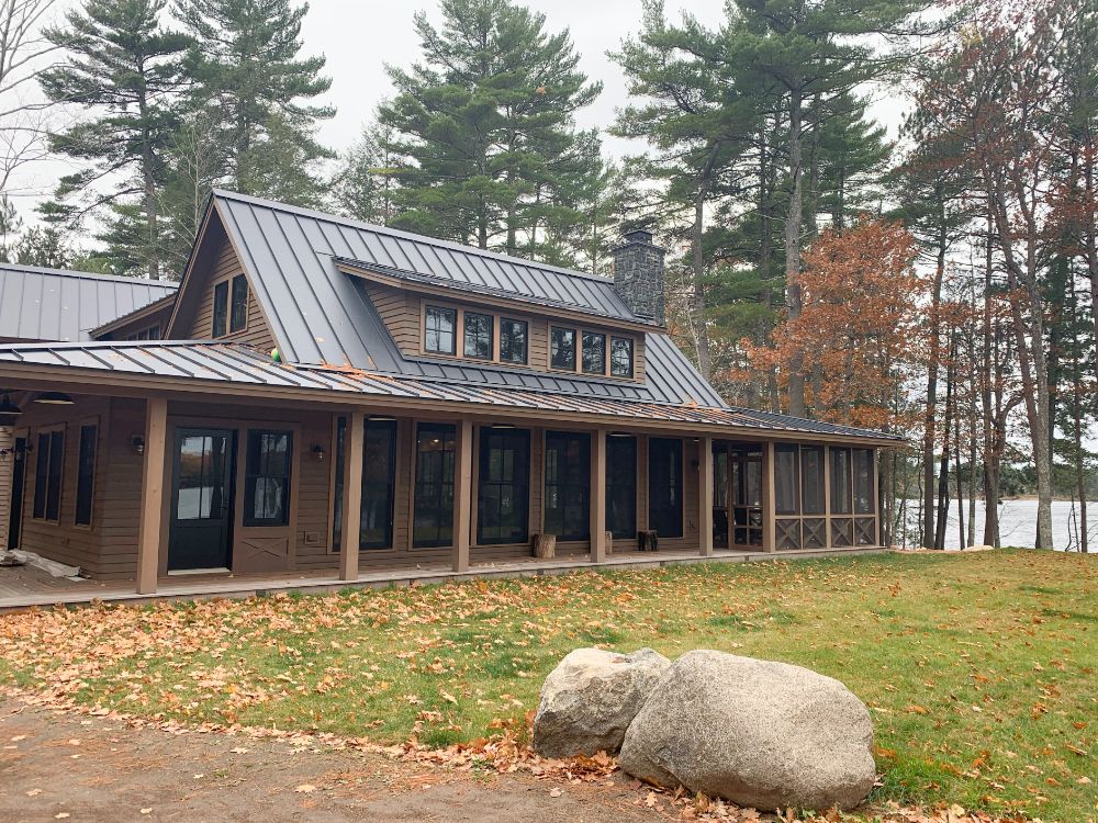 Lakeview Get-a-way: Custom Home Hazelhurst | Waldmann Construction